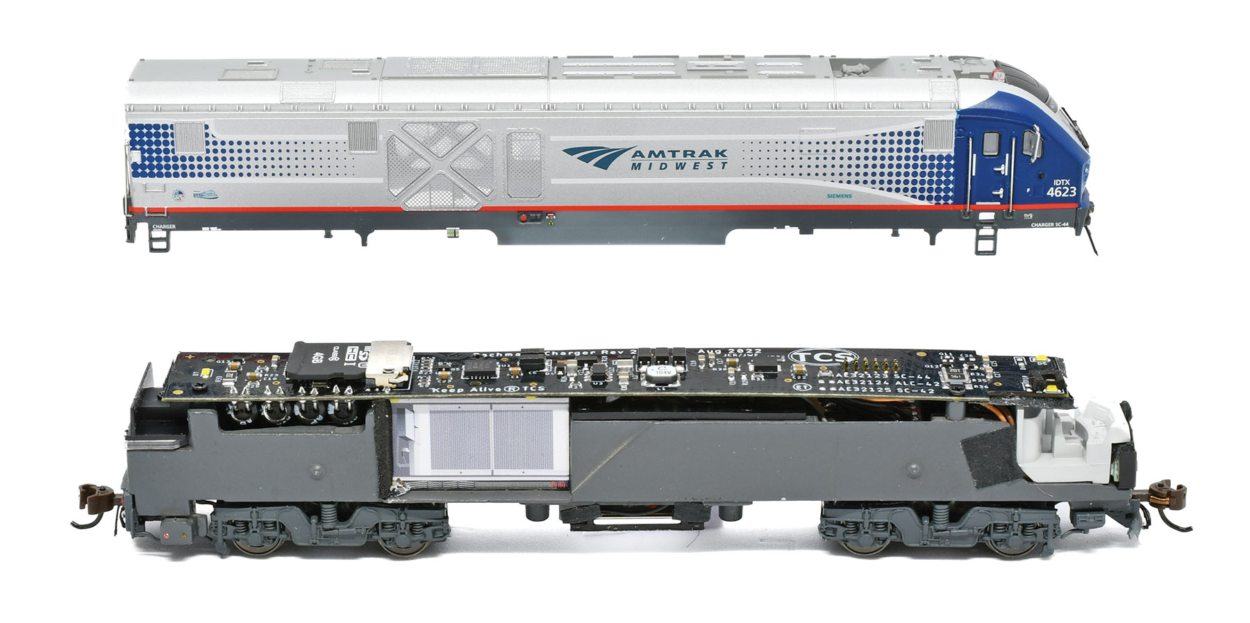 What’s in the Box: N Bachmann SC-44 – Model Train Resource