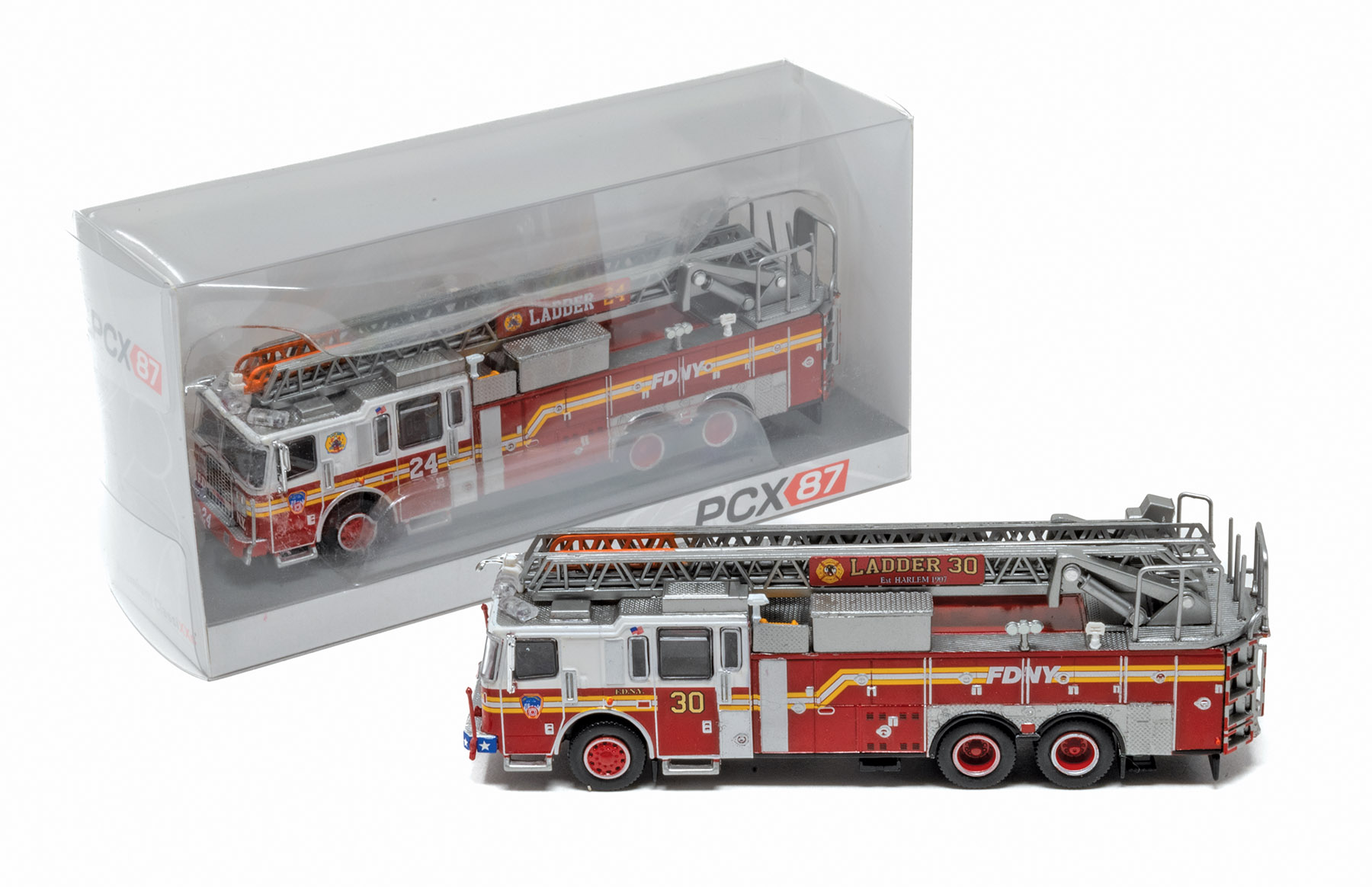 What’s in the Box: HO Premium ClassiXXs/PCX87 Ferrara-Ultra Fire Truck ...